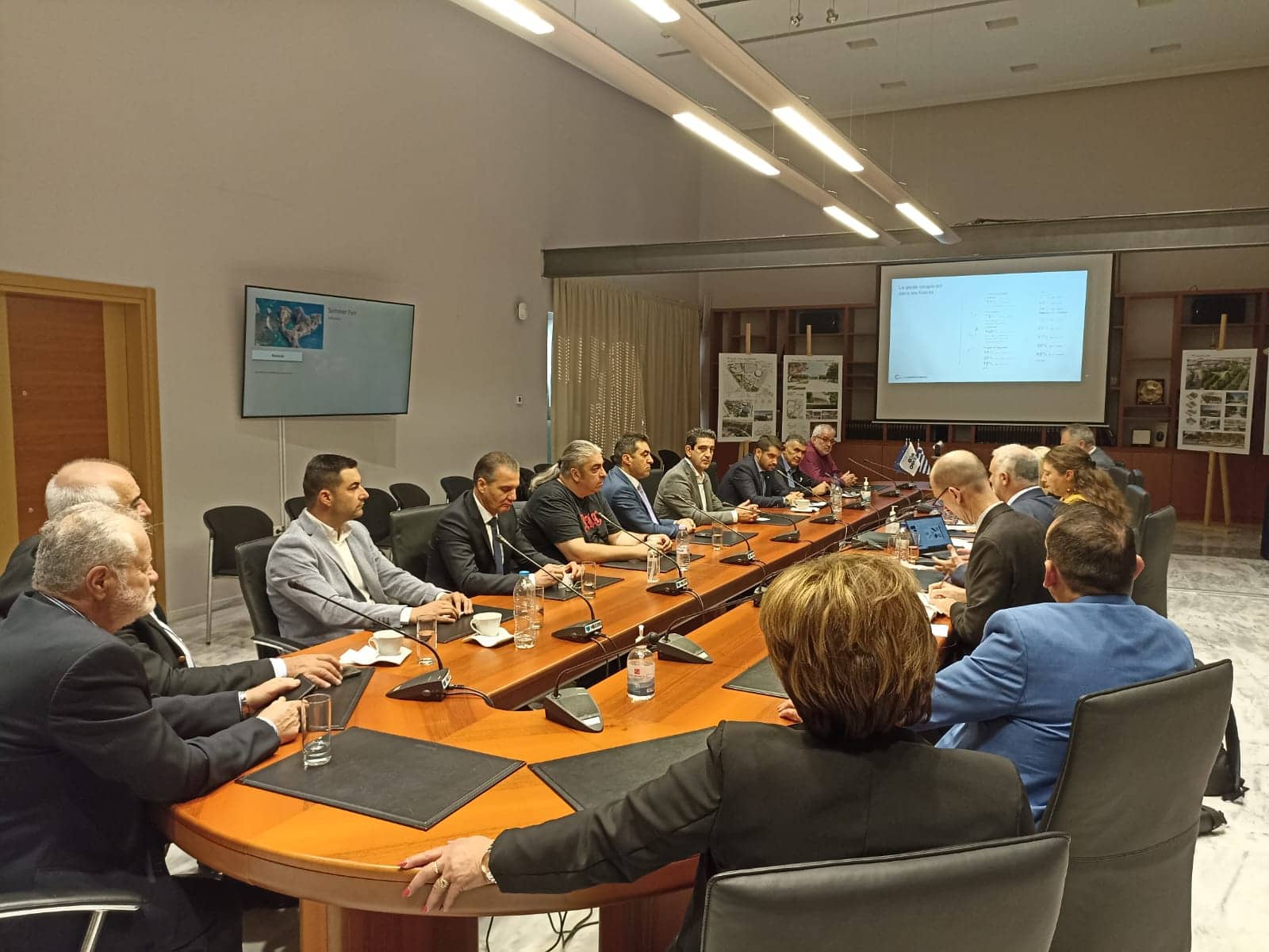 Συνάντηση της ΕΘΕΑΣ με Γάλλους Συνεταιριστές - Agro Tec