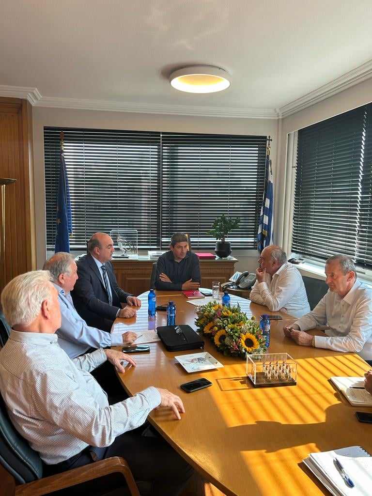 Αγροτικά τμήματα στα επιμελητήρια της χώρας