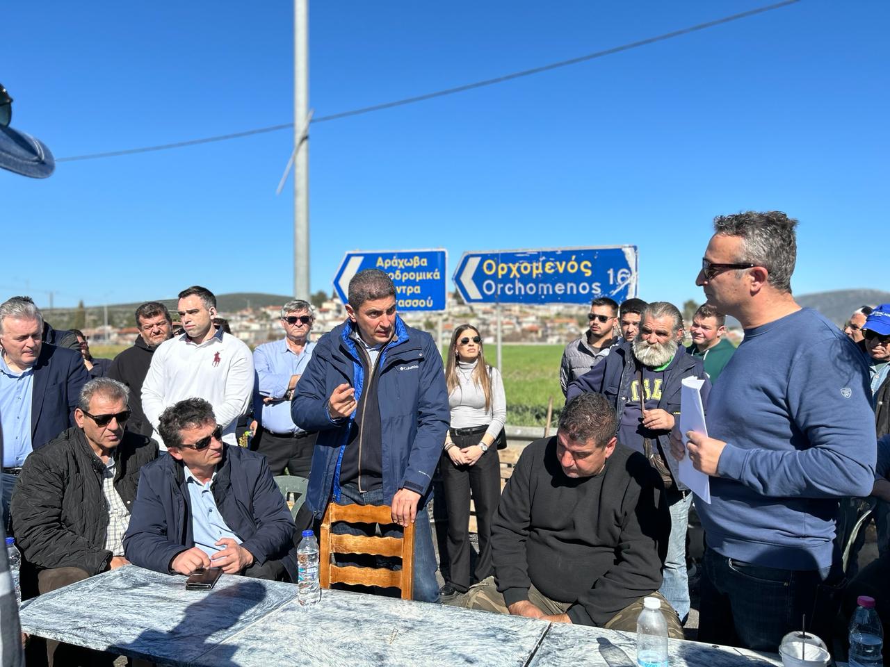 Στο μπλόκο του Κάστρου Βοιωτίας Ο Αυγενάκης - Agro Tec