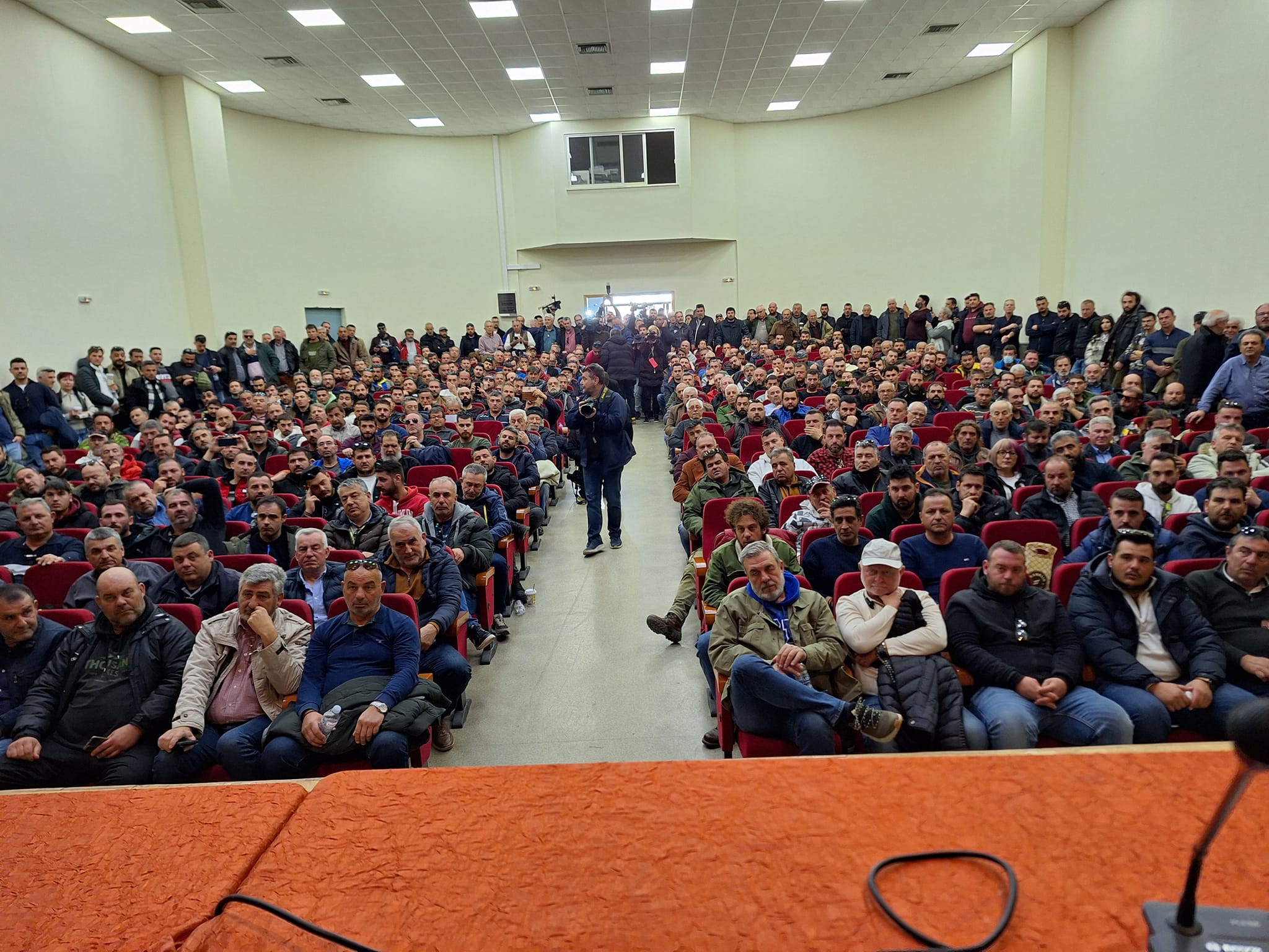 Αναγκαία η περαιτέρω αναθεώρηση της ΚΑΠ. Στο μπλόκο Πλατύκαμπου σήμερα ...